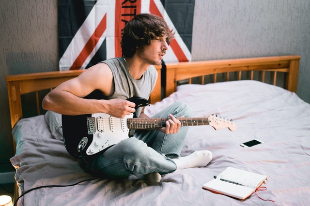 Aesthetic Quiz: What Are Your Vibes?